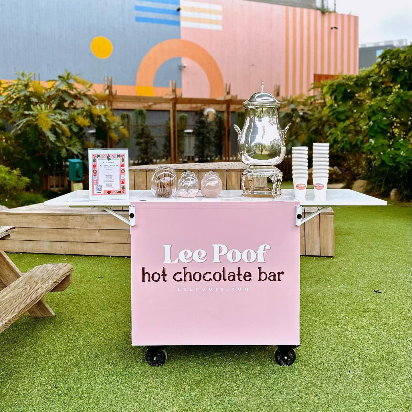 34 Hot Chocolate Bar Ideas to Warm Up Your Winter Gatherings: DIY ...