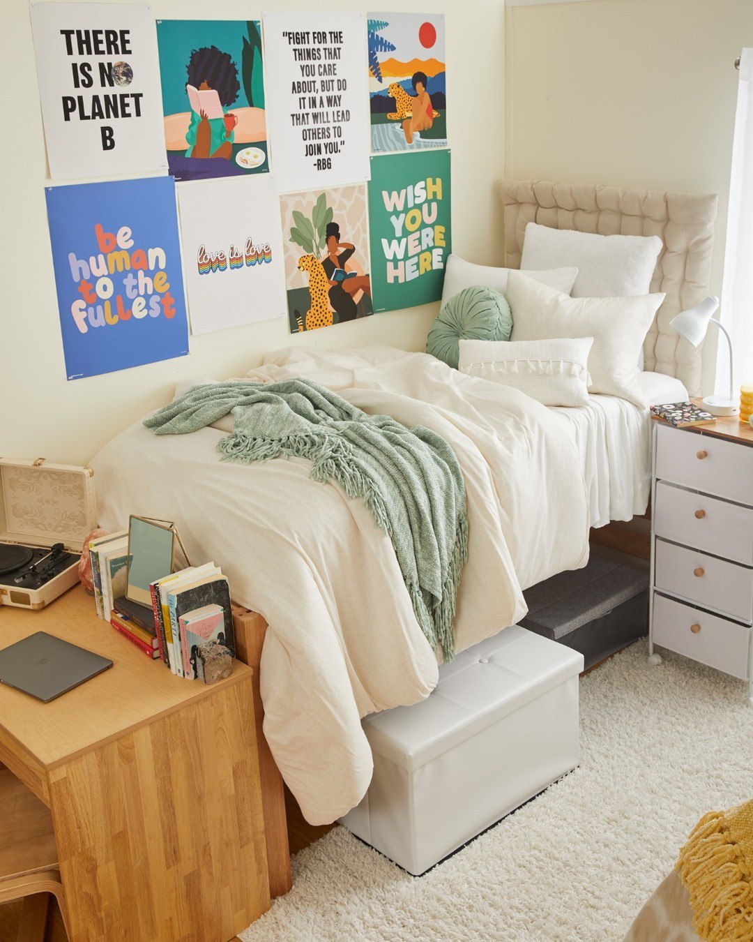 35 College Dorm Room Ideas to Transform Your Space: Cozy, Aesthetic ...