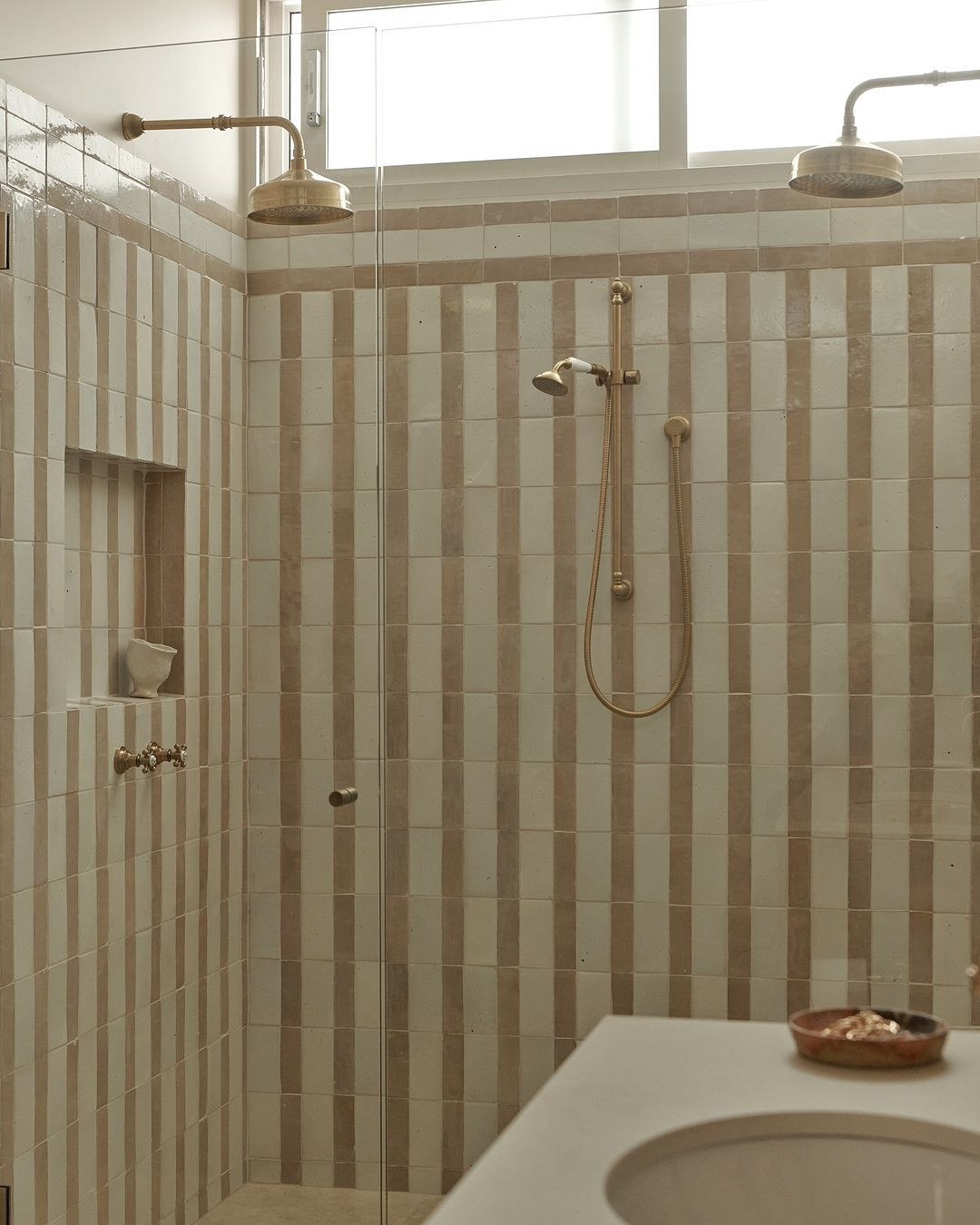 25 Shower Tile Ideas: Stunning Designs for Modern, Vintage, and ...