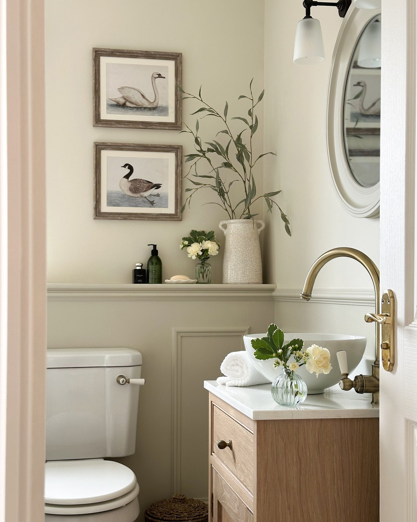 30 Stunning Apartment Bathroom Decor Ideas to Transform Your Small ...