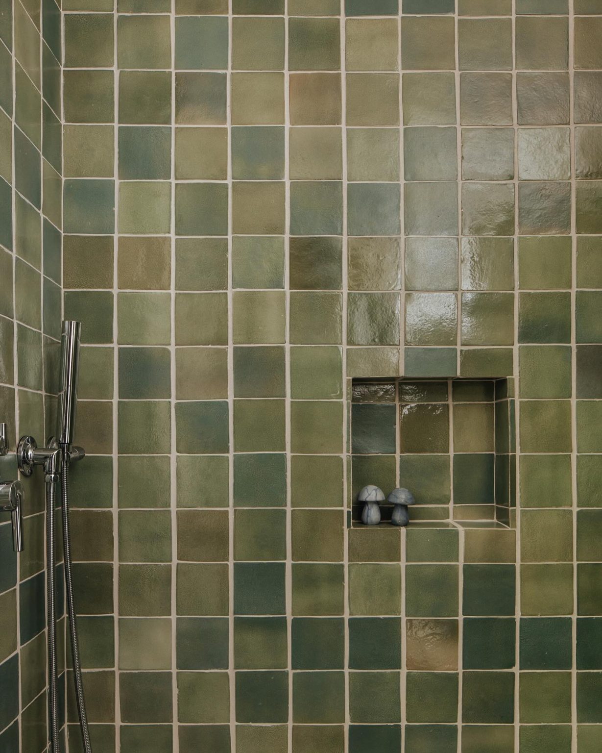 25 Green Tile Bathroom Ideas for a Stylish and Functional Space ...