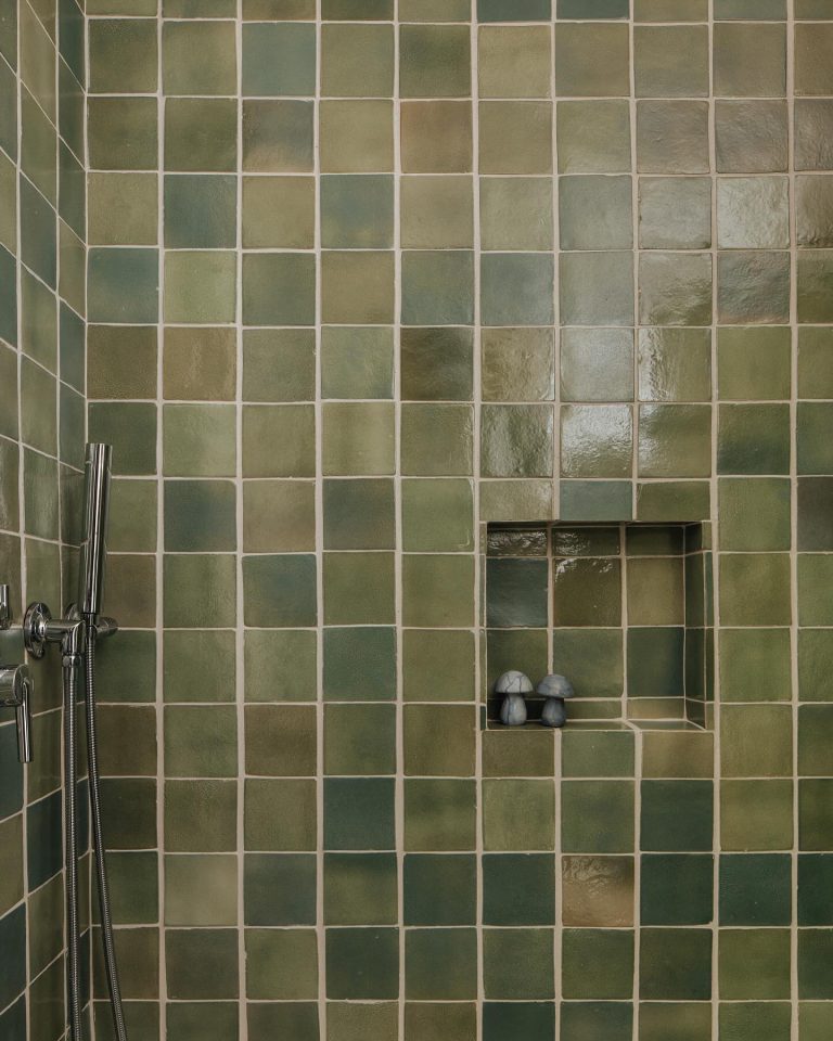 25 Green Tile Bathroom Ideas for a Stylish and Functional Space ...