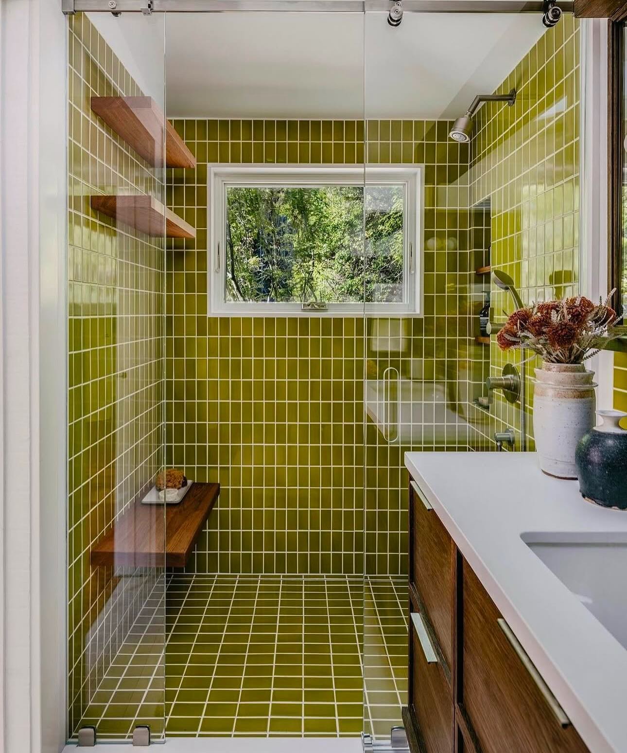 25 Green Tile Bathroom Ideas for a Stylish and Functional Space ...