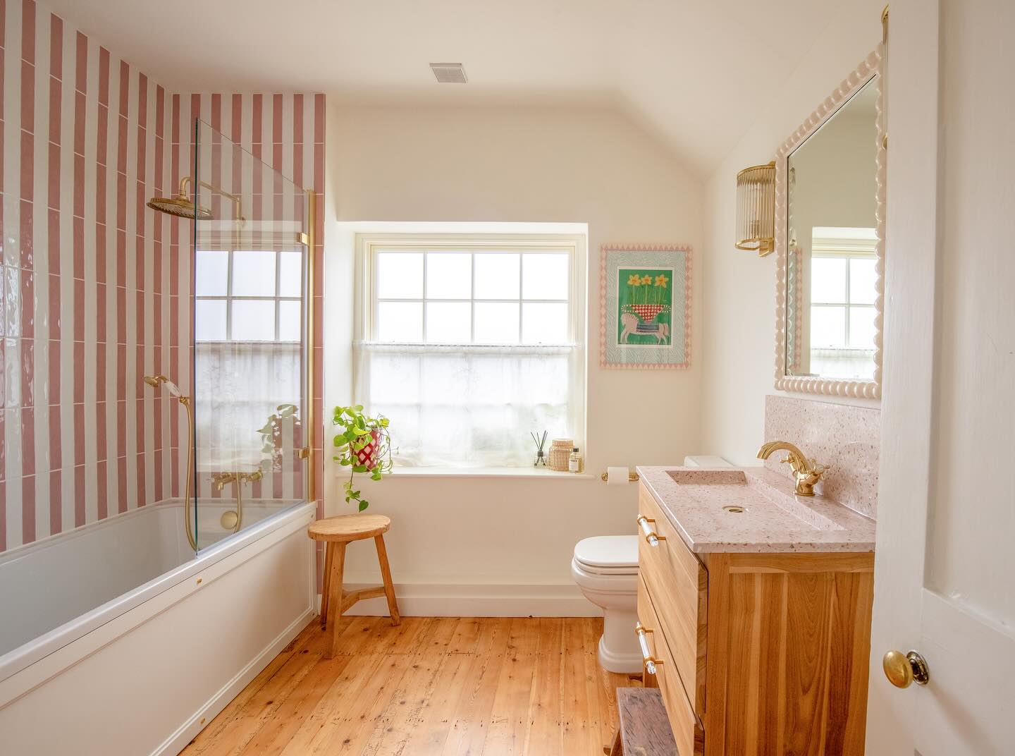 25 Small Full Bathroom Ideas: Stylish Designs to Transform Tiny Spaces ...
