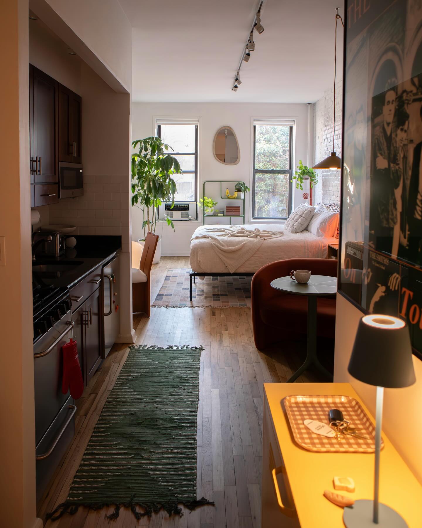 30 Studio Apartment Ideas: Stylish, Modern, and Space-Saving Designs ...