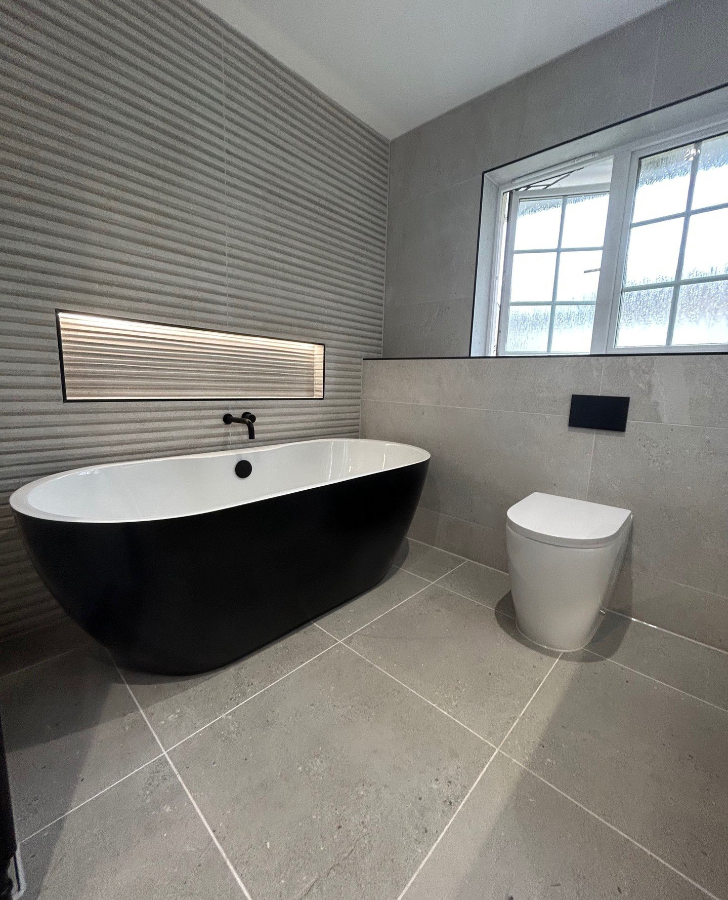 25 Small Full Bathroom Ideas: Stylish Designs to Transform Tiny Spaces ...