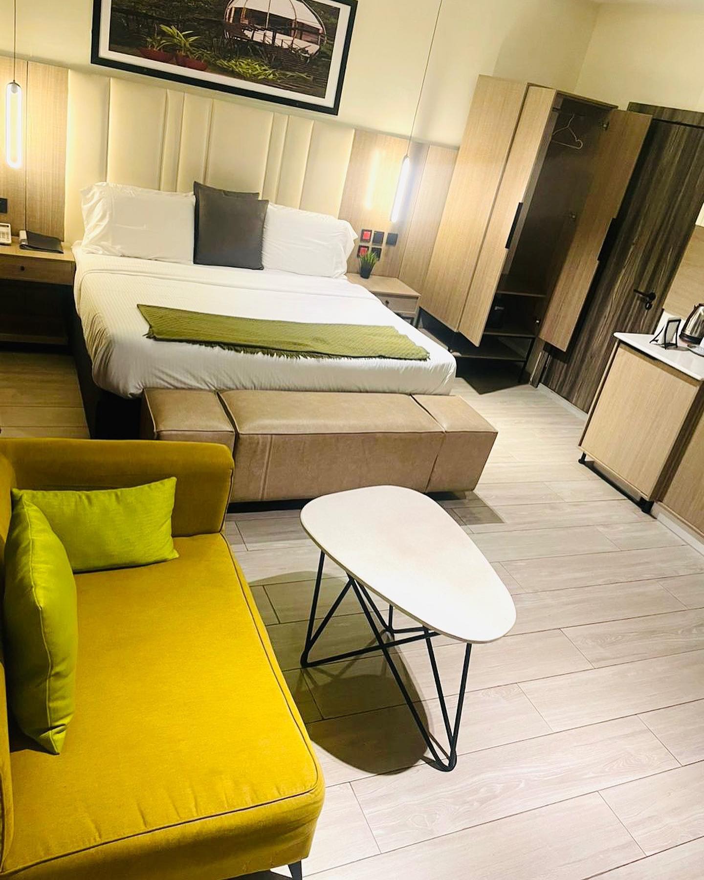 30 Studio Apartment Ideas: Stylish, Modern, and Space-Saving Designs ...