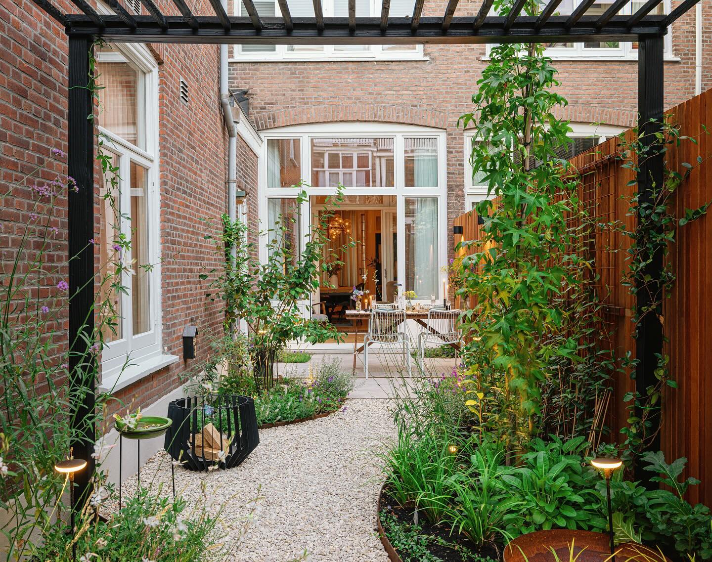 25 Small Garden Ideas: Stylish and Budget-Friendly Ways to Transform ...