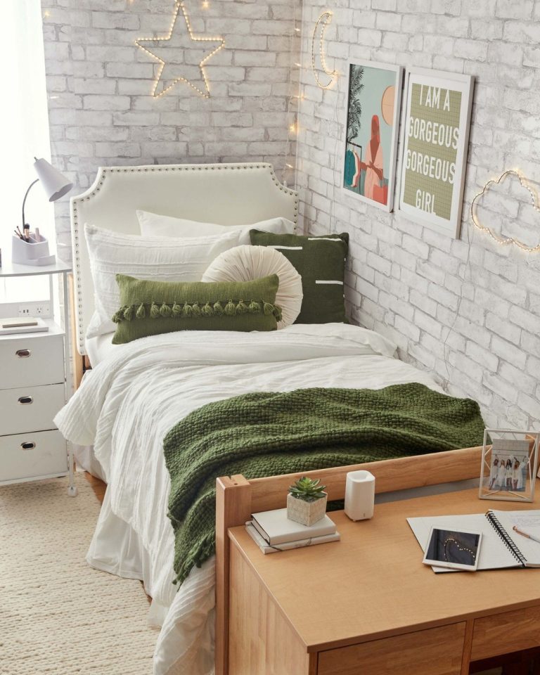 35 College Dorm Room Ideas to Transform Your Space: Cozy, Aesthetic ...