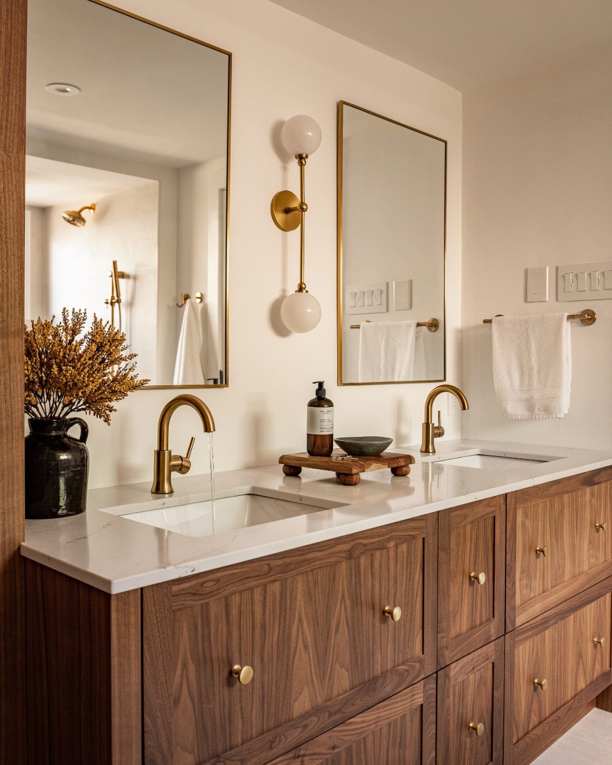 30 Stunning Apartment Bathroom Decor Ideas to Transform Your Small ...