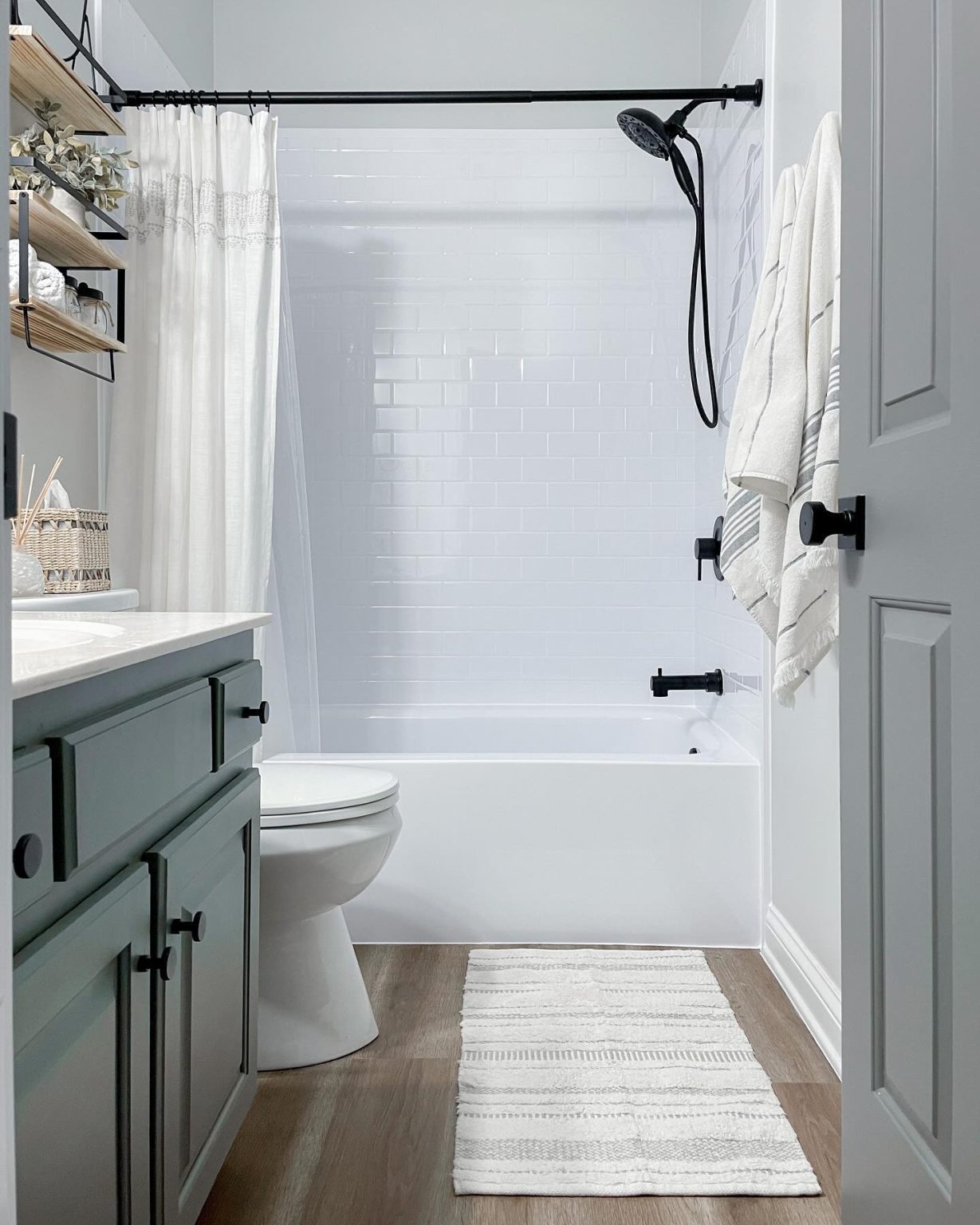 25 Guest Bathroom Ideas That Will Impress Your Guests – Stylish and ...