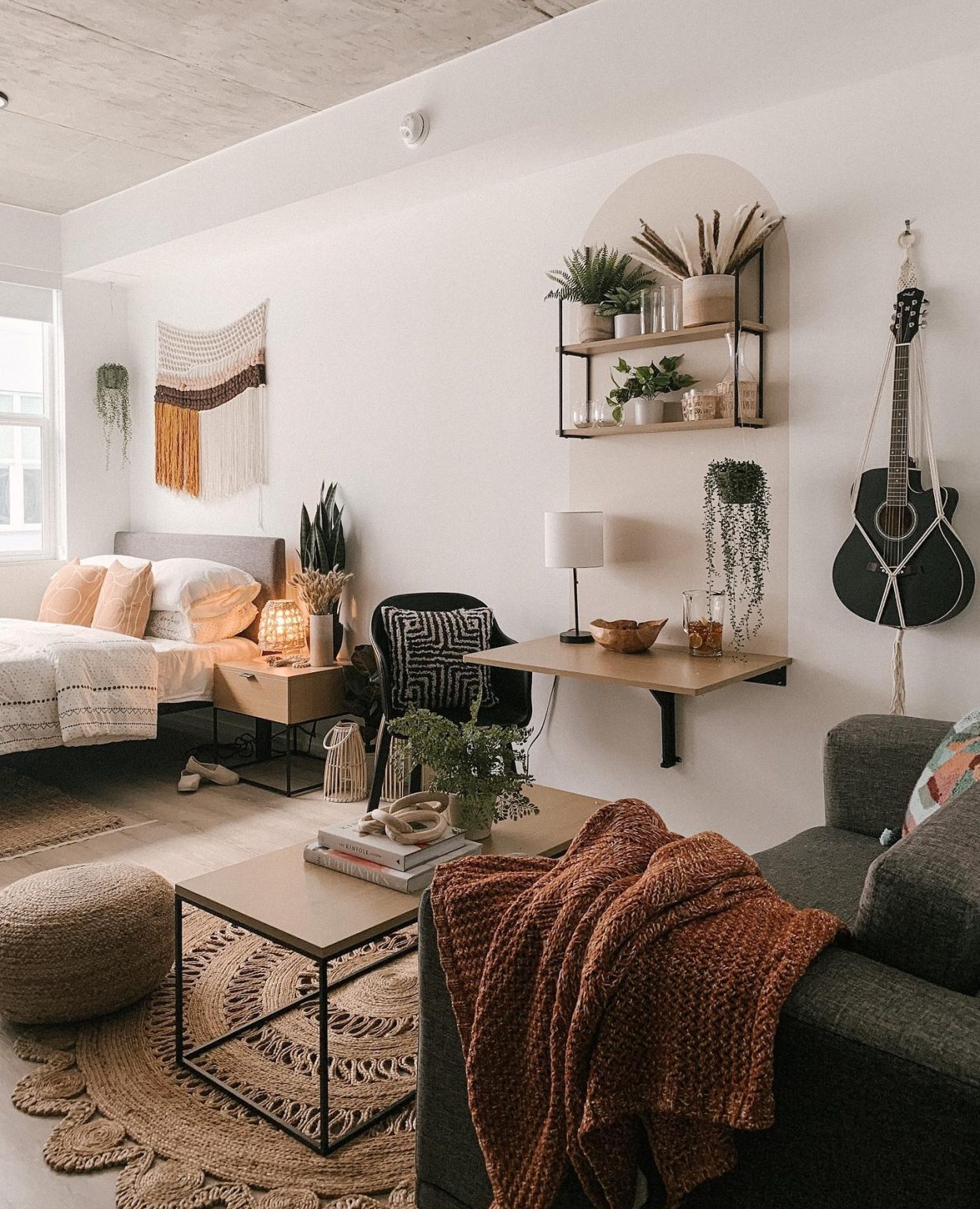 30 Studio Apartment Ideas: Stylish, Modern, and Space-Saving Designs ...