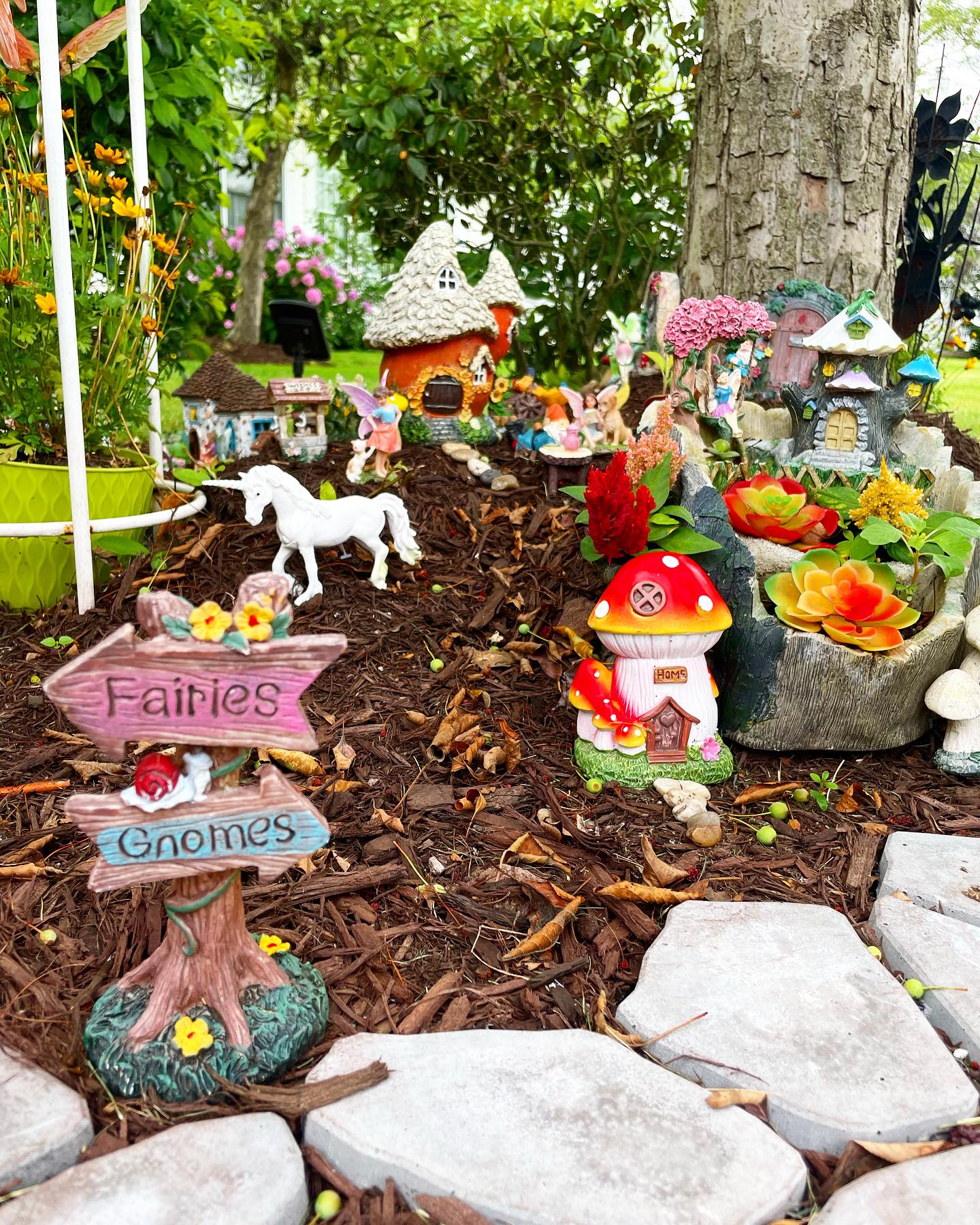 35 Fairy Garden Ideas to Transform Your Backyard into an Enchanted Wonderland - placeideal.com