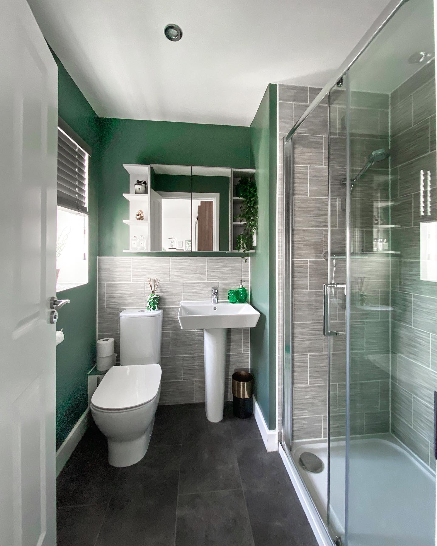 28 Bathroom Paint Colors 2025: Trendy Shades & Ideas to Refresh Your ...