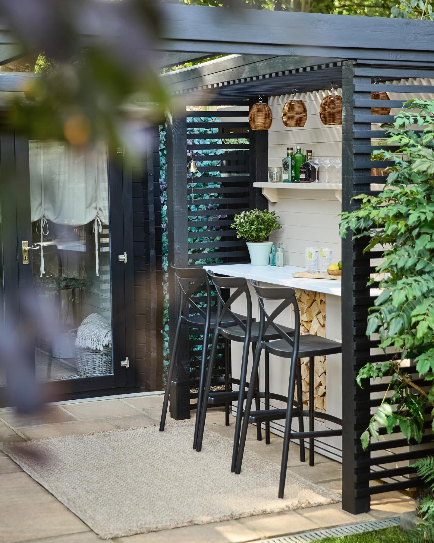 35 Outdoor Patio Bar Ideas 2025: Stunning Backyard Setups for the ...