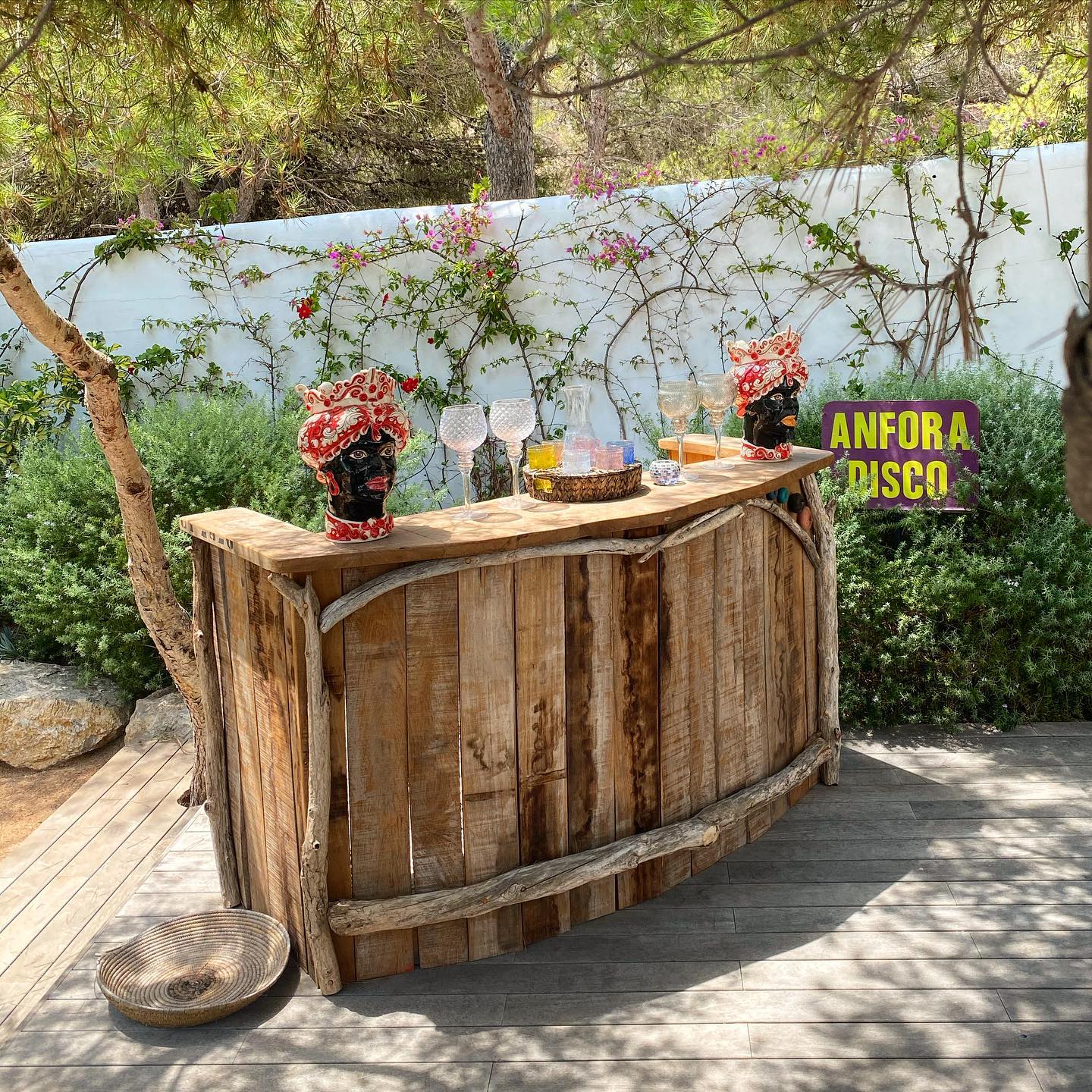 35 Outdoor Patio Bar Ideas 2025: Stunning Backyard Setups for the ...