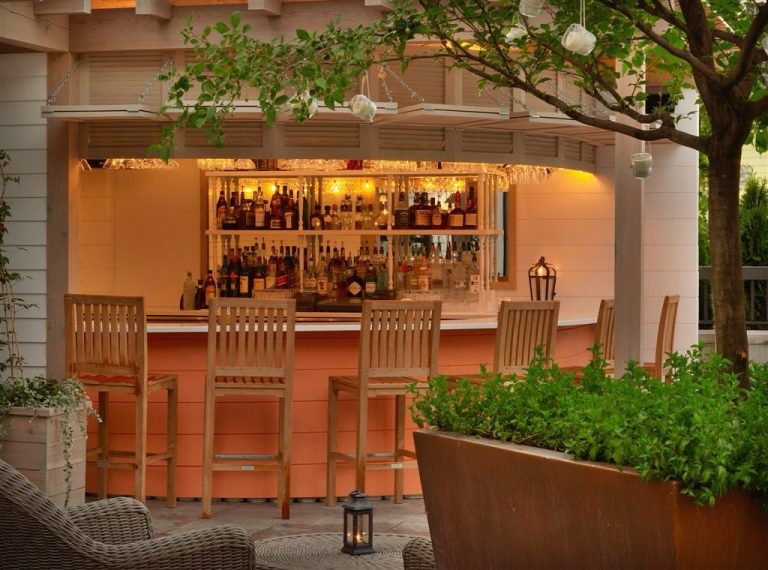 35 Outdoor Patio Bar Ideas 2025: Stunning Backyard Setups for the ...