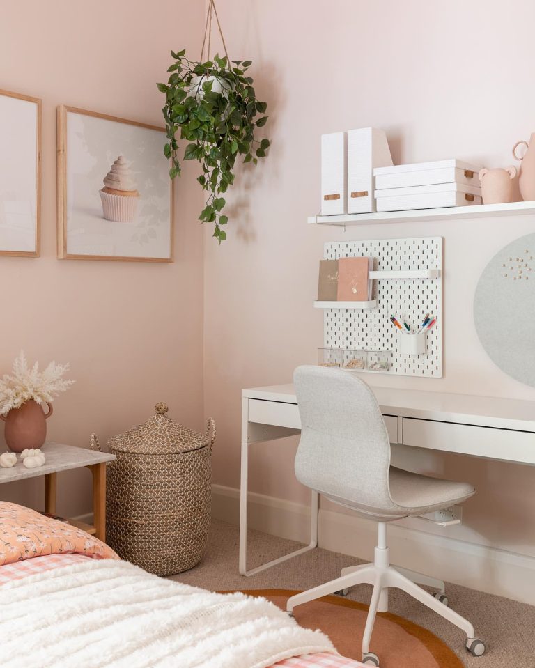 25 Desk Ideas 2025: Stylish and Functional Workspaces for Every Room ...