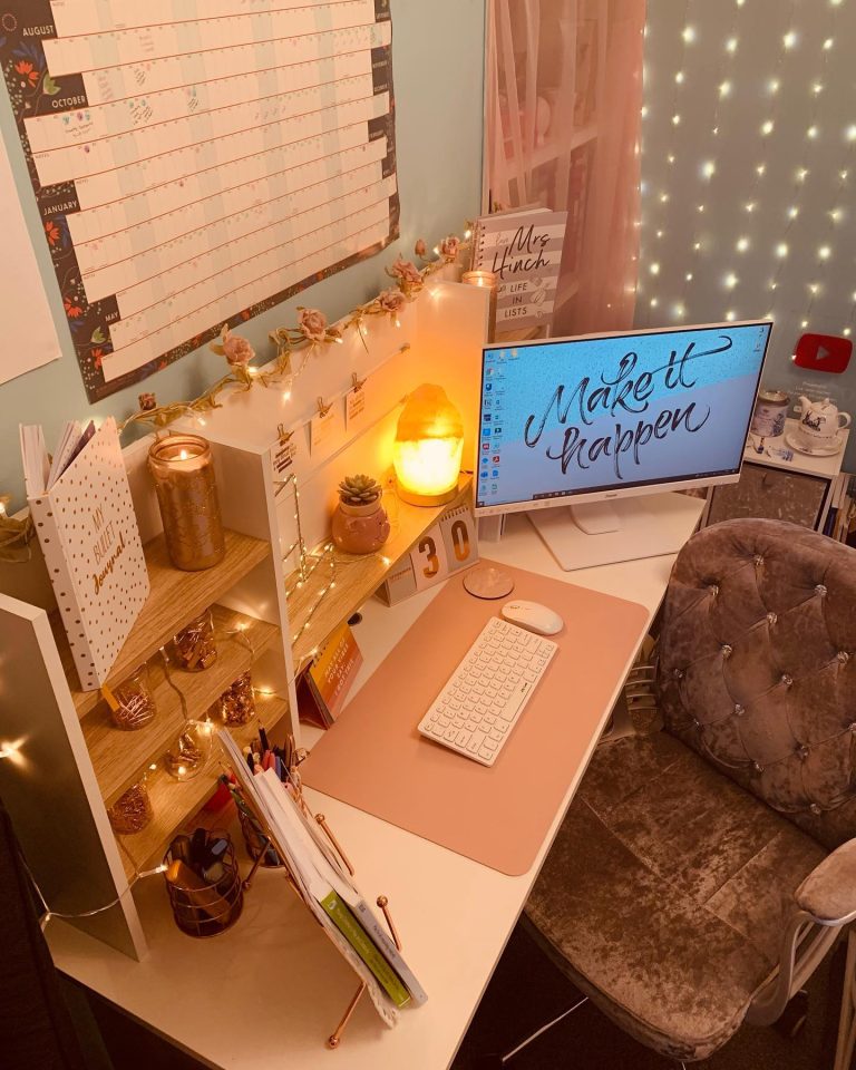 25 Desk Ideas 2025: Stylish and Functional Workspaces for Every Room ...