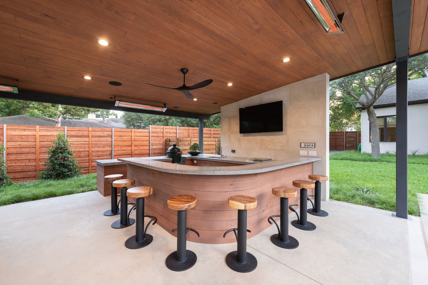 35 Outdoor Patio Bar Ideas 2025: Stunning Backyard Setups for the ...