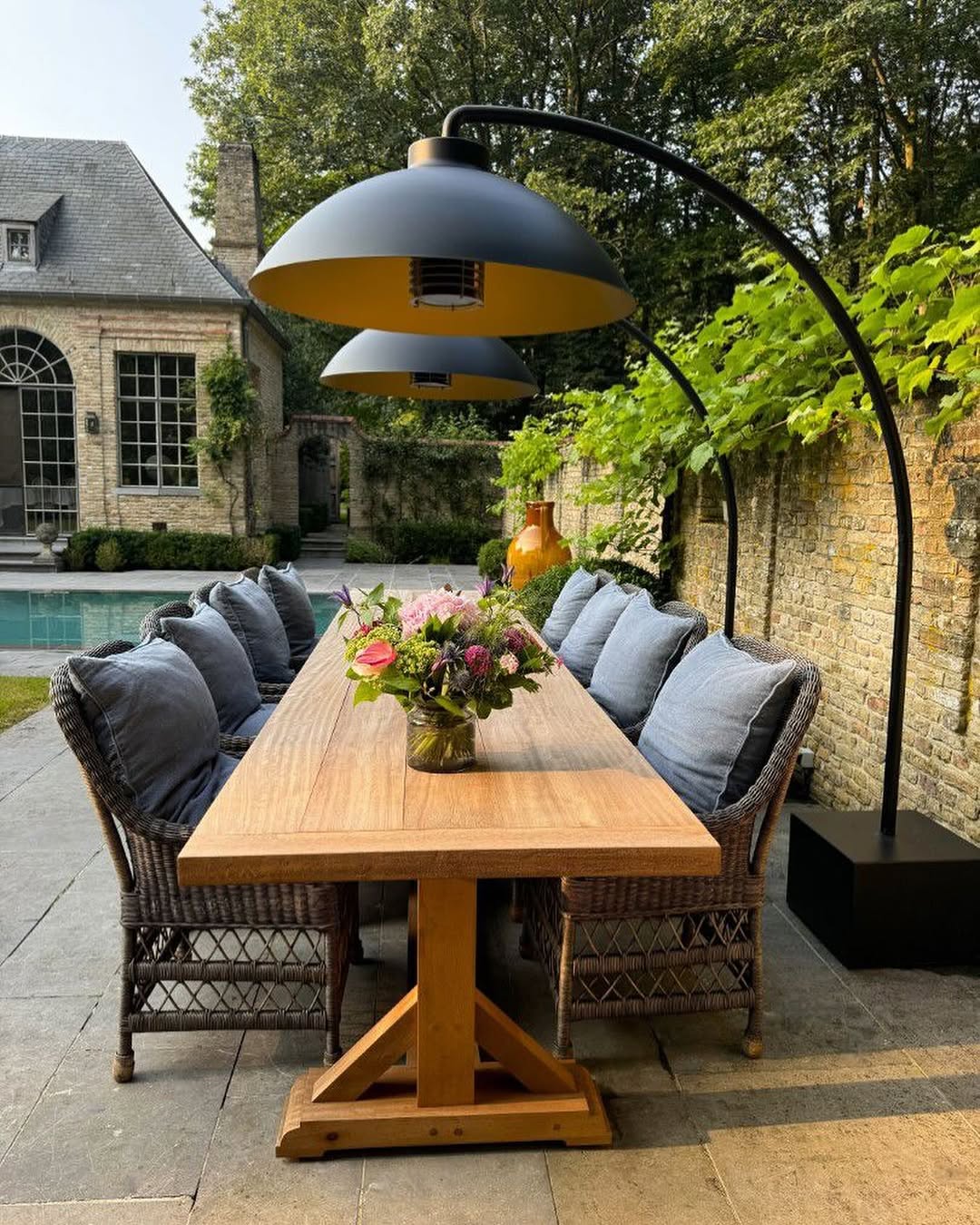 30 Outdoor Table Decor Ideas: Stylish, Rustic and Modern Setups for ...