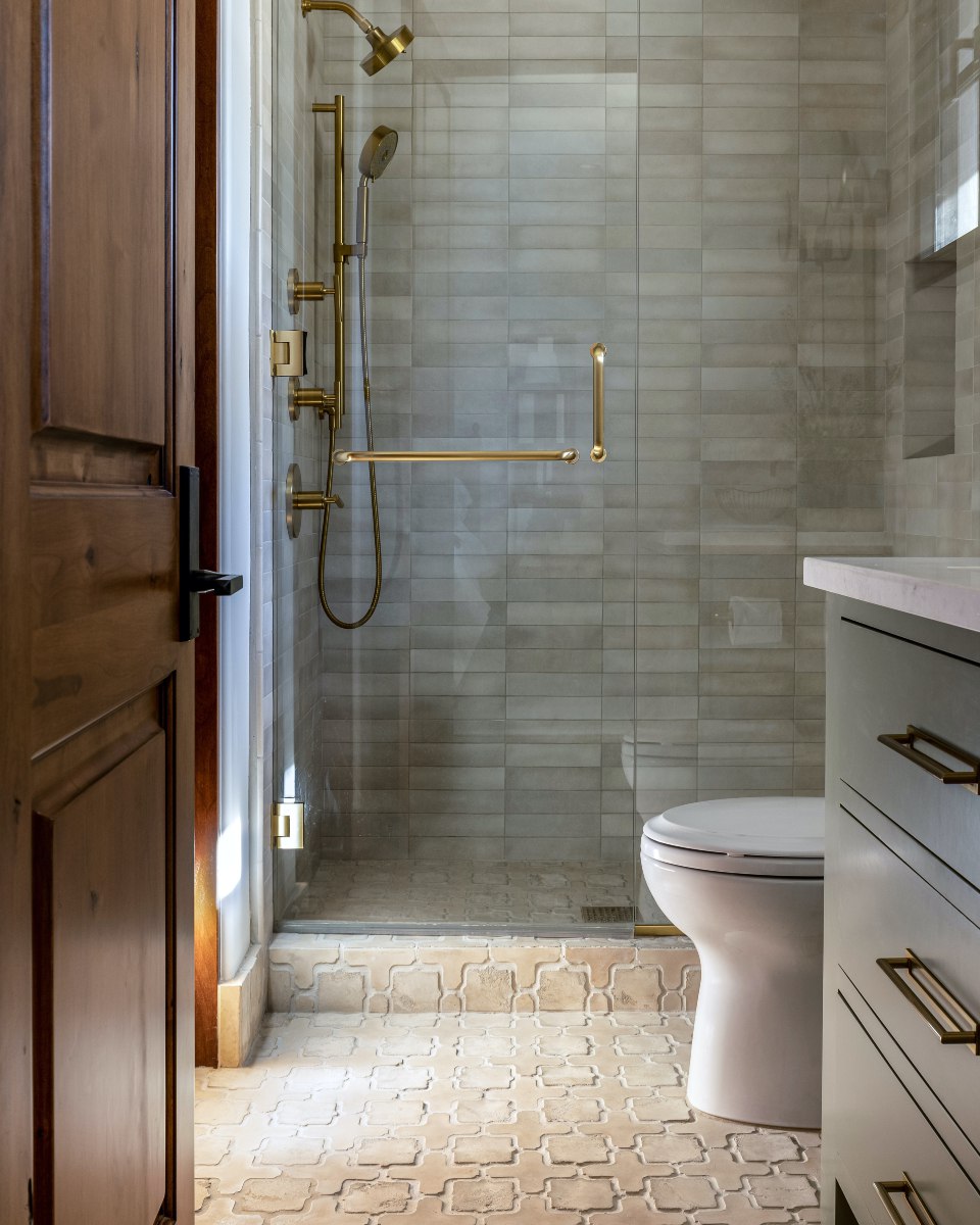 30 Bathroom Tile Ideas: Trendy and Timeless Designs for a Stunning ...