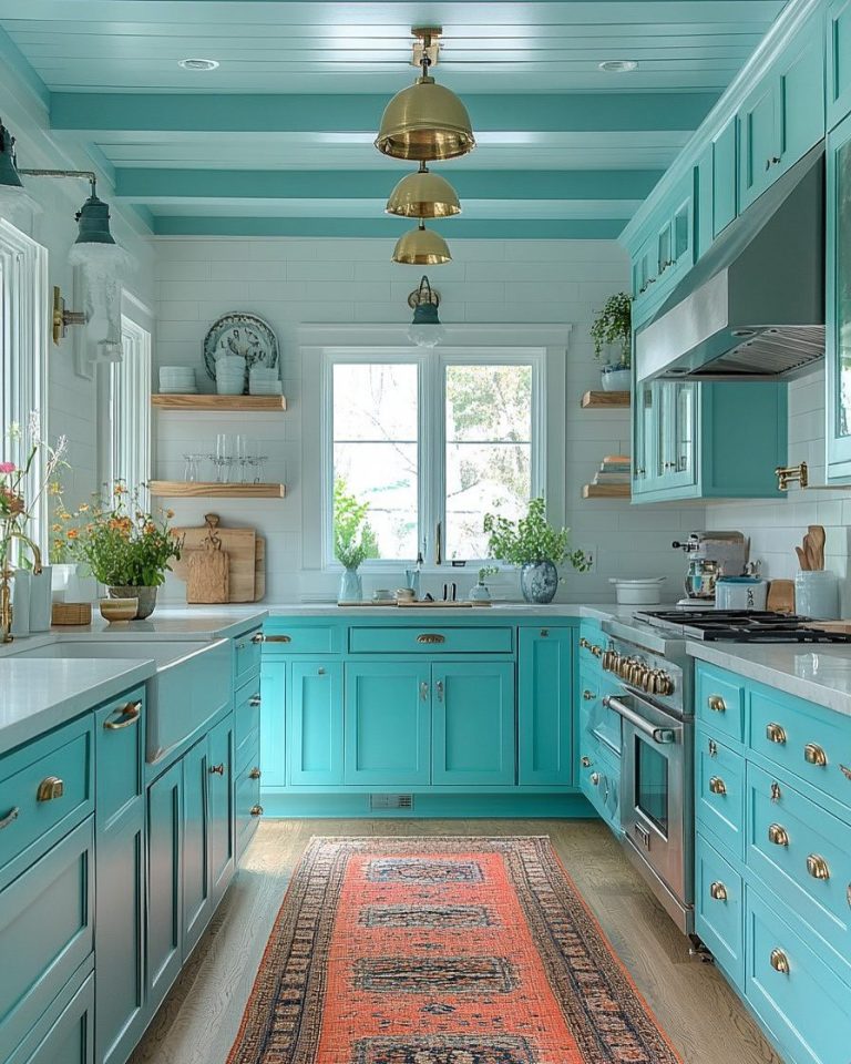 25 Kitchen Paint Colors 2025: The Best Color Combinations and Trends ...
