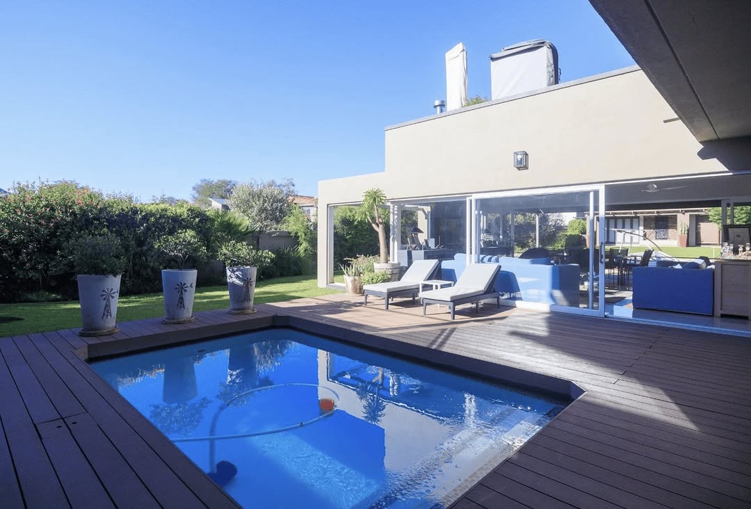 30 Outdoor Pool Area Ideas 2025: Stunning Designs for Every Budget and ...