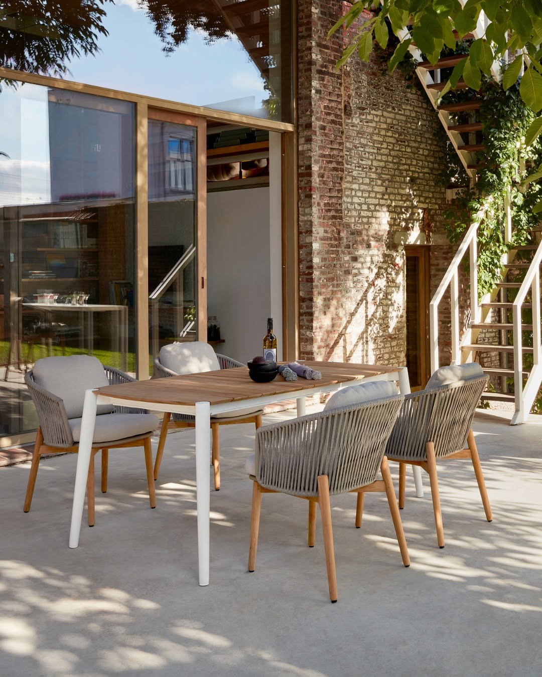 29 Outdoor Dining Area Ideas to Elevate Your Al Fresco Experience ...