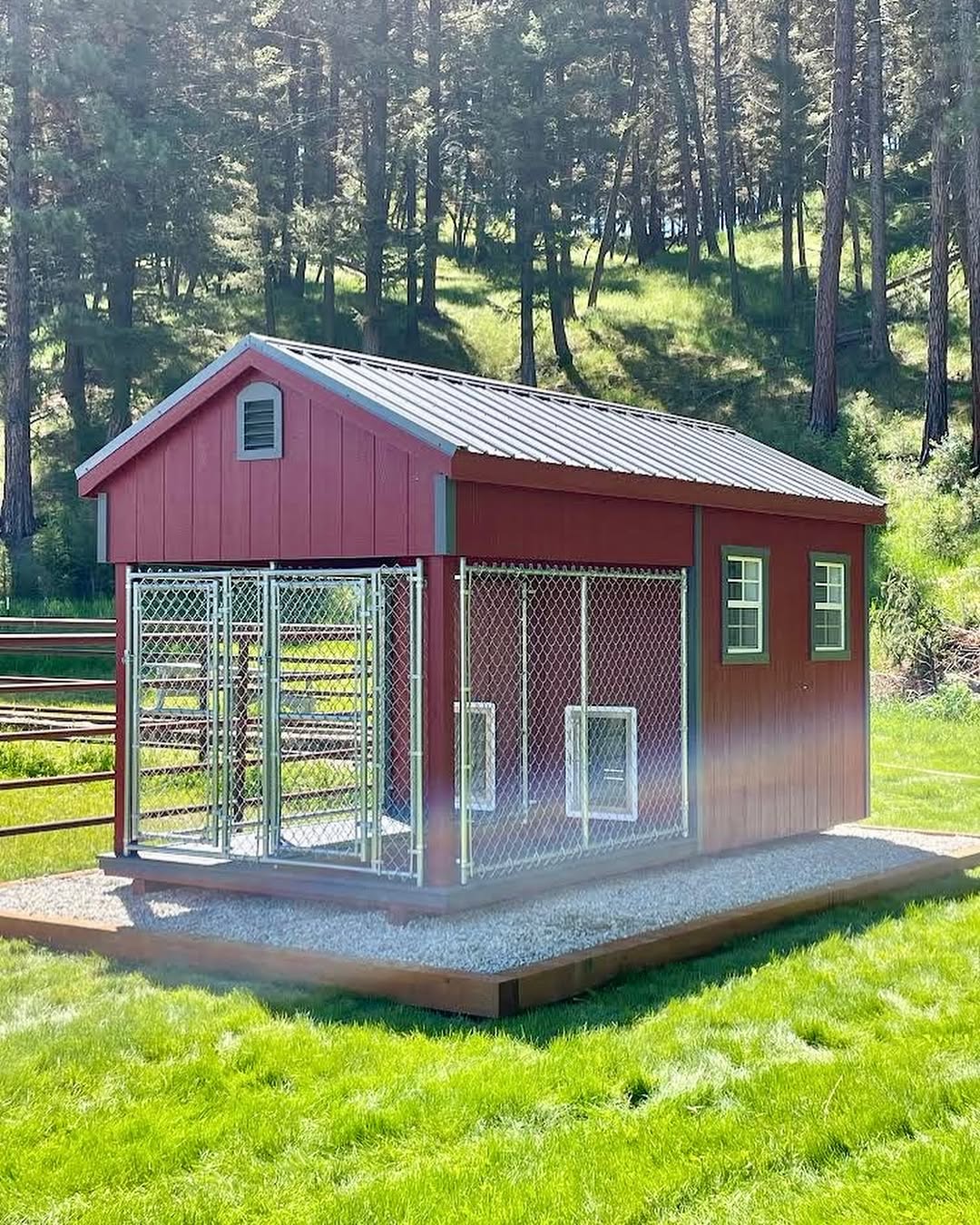 30 Dog Kennel Ideas Outdoor 2025: Best Cheap, Fancy and DIY Designs for ...