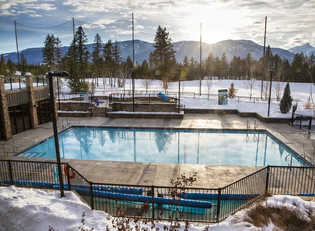 30 Outdoor Pool Area Ideas 2025: Stunning Designs for Every Budget and ...