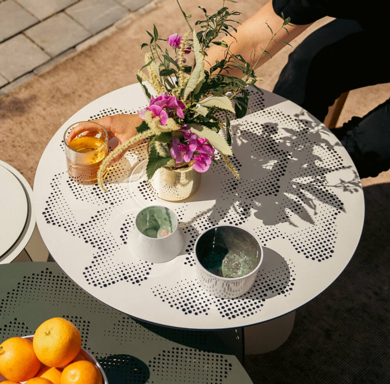 30 Outdoor Table Decor Ideas: Stylish, Rustic and Modern Setups for ...