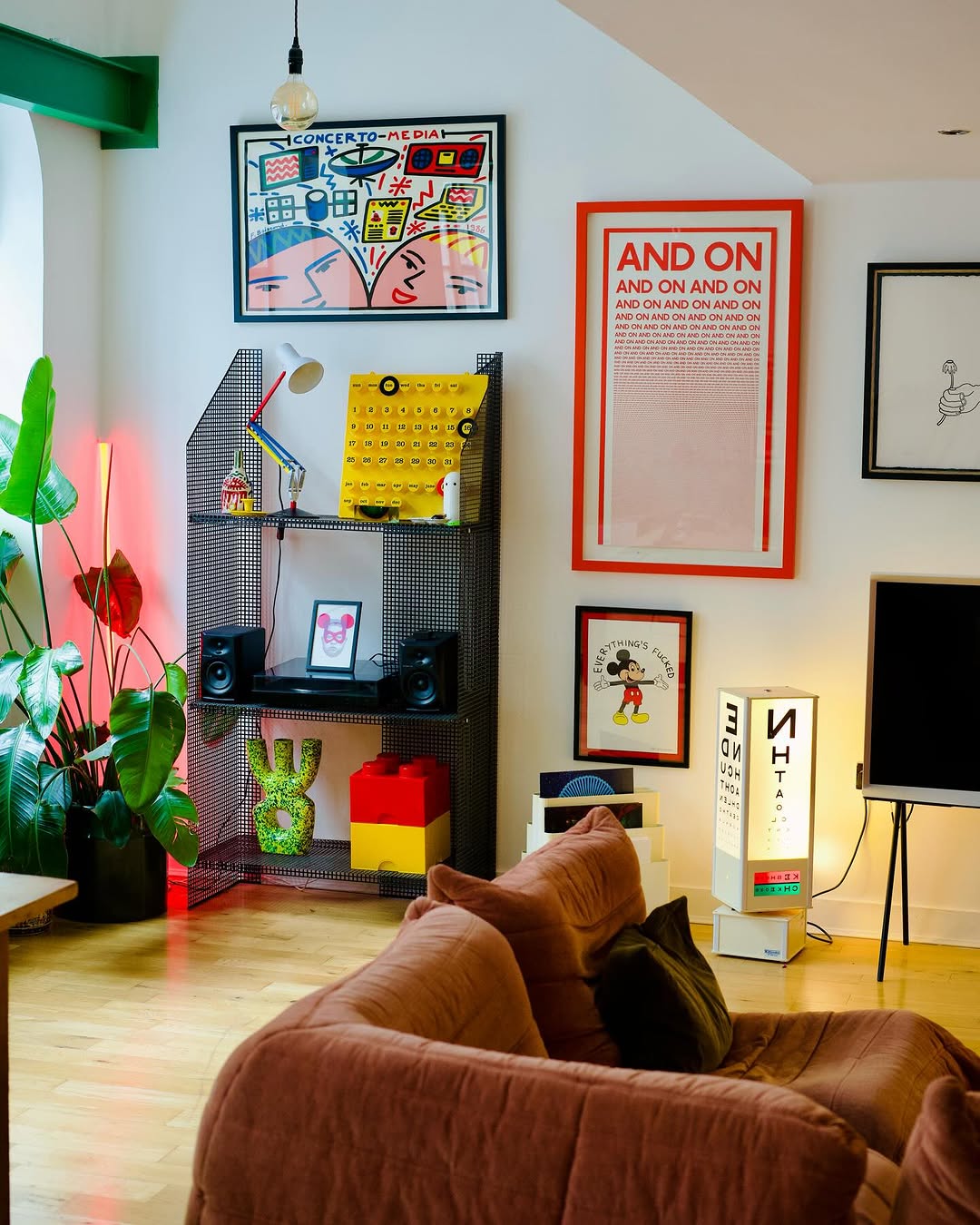 34 Unconventional Living Room Concepts That Redefine Interior Design ...