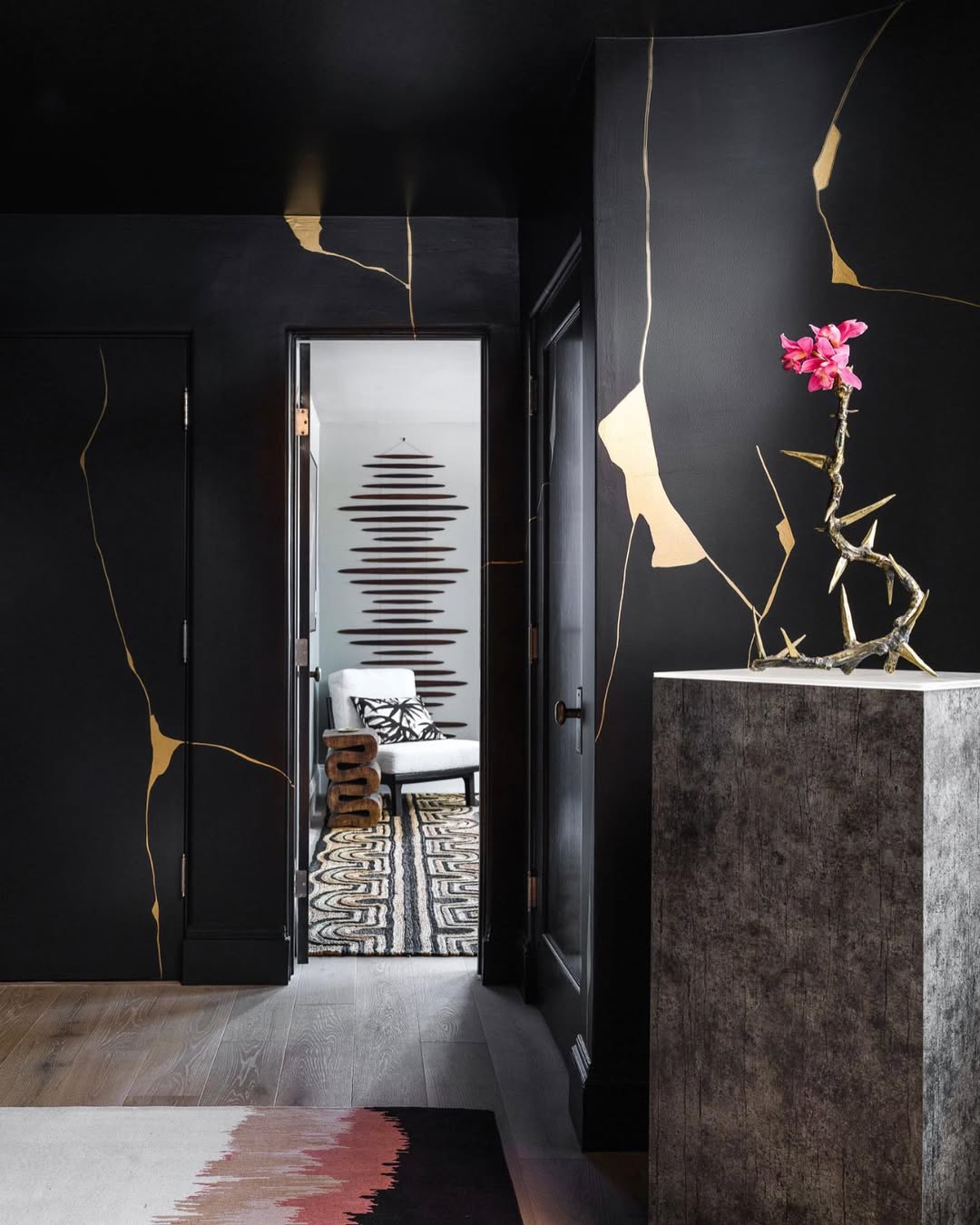 30 Dark Hallway Ideas 2025 That Will Instantly Elevate Your Home’s ...