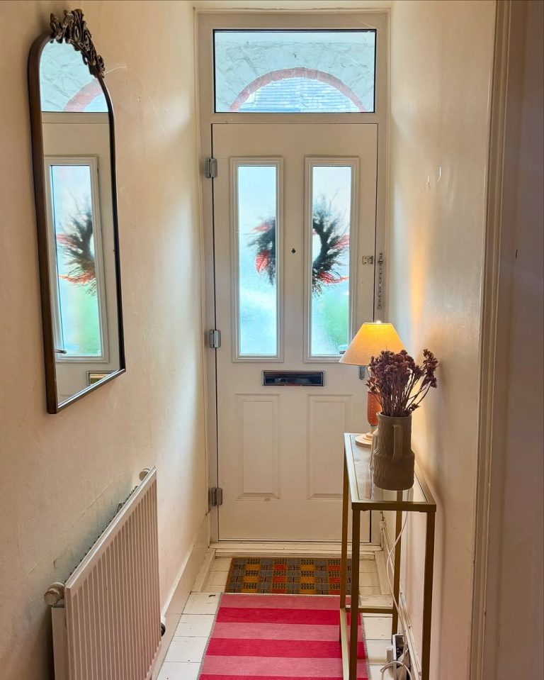 29 Narrow Hallway Ideas 2025: Stylish and Space-Saving Designs to ...