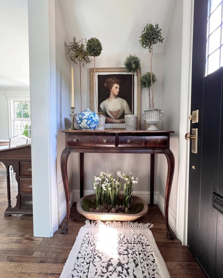 35 Small Entryway Ideas That Maximize Style and Storage in Every Corner ...