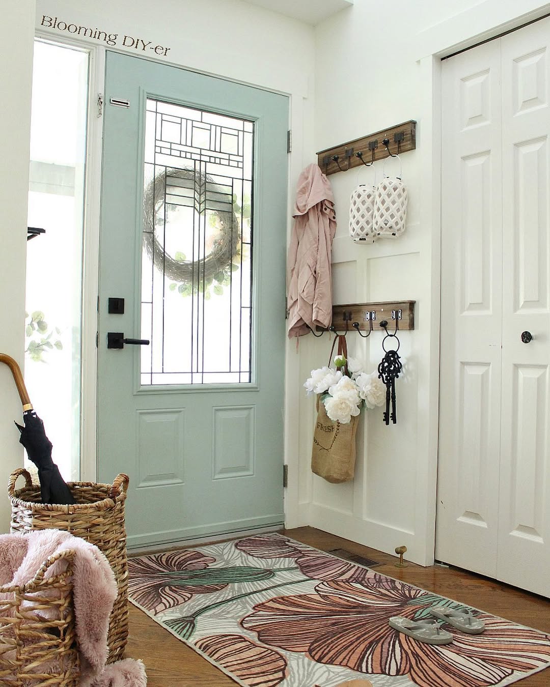 35 Small Entryway Ideas That Maximize Style and Storage in Every Corner ...