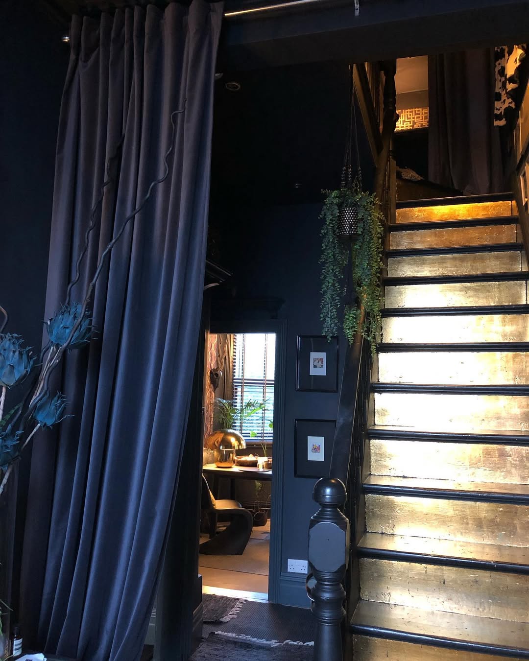 30 Dark Hallway Ideas 2025 That Will Instantly Elevate Your Home’s ...