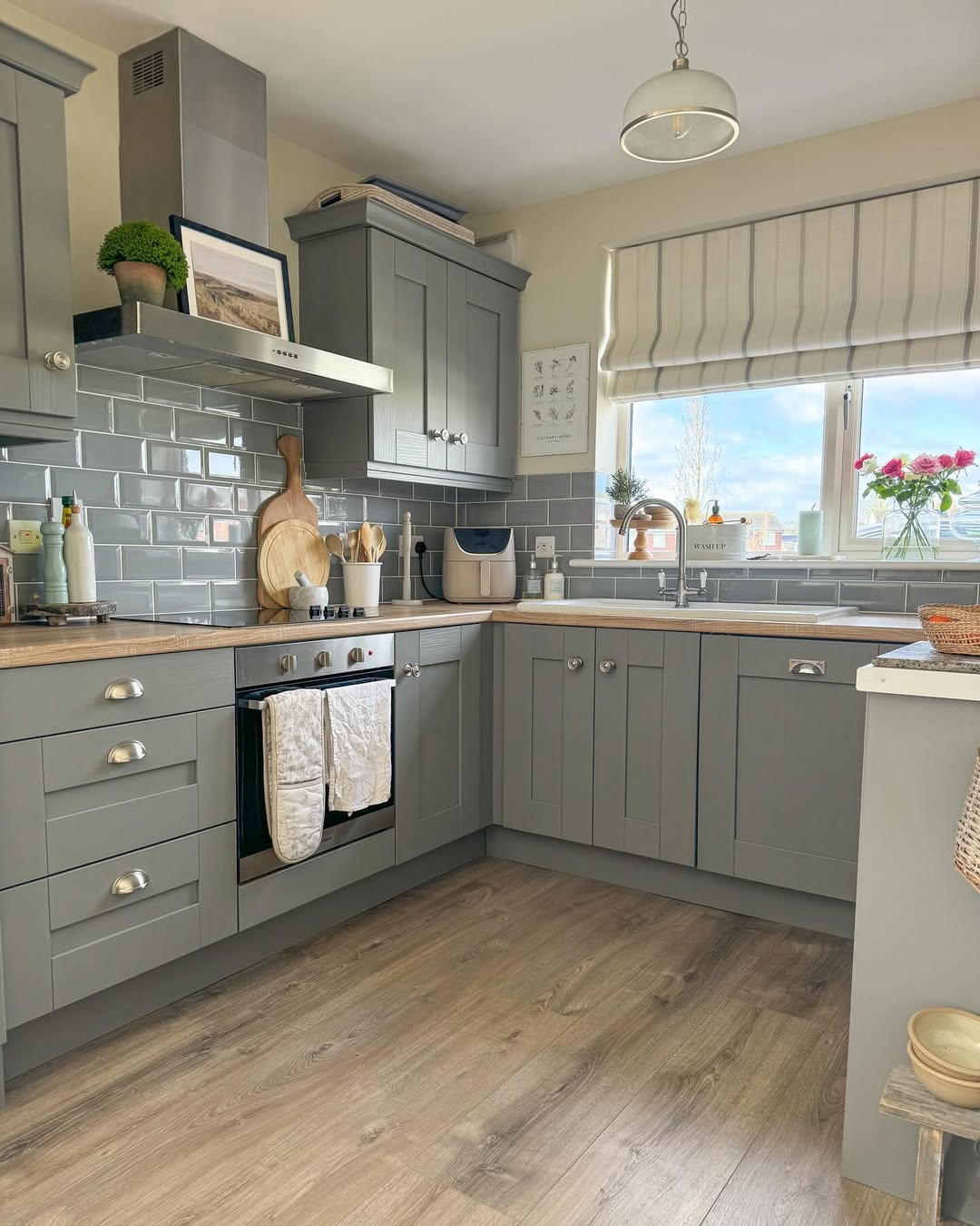 35 Grey Kitchen Ideas 2025 That Prove Gray Is the Most Stylish Color ...