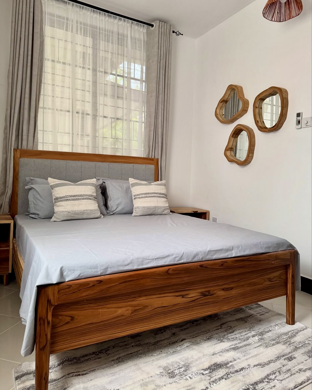 30 Tiny Bedroom Ideas That Prove Small Spaces Can Be Extremely Stylish ...