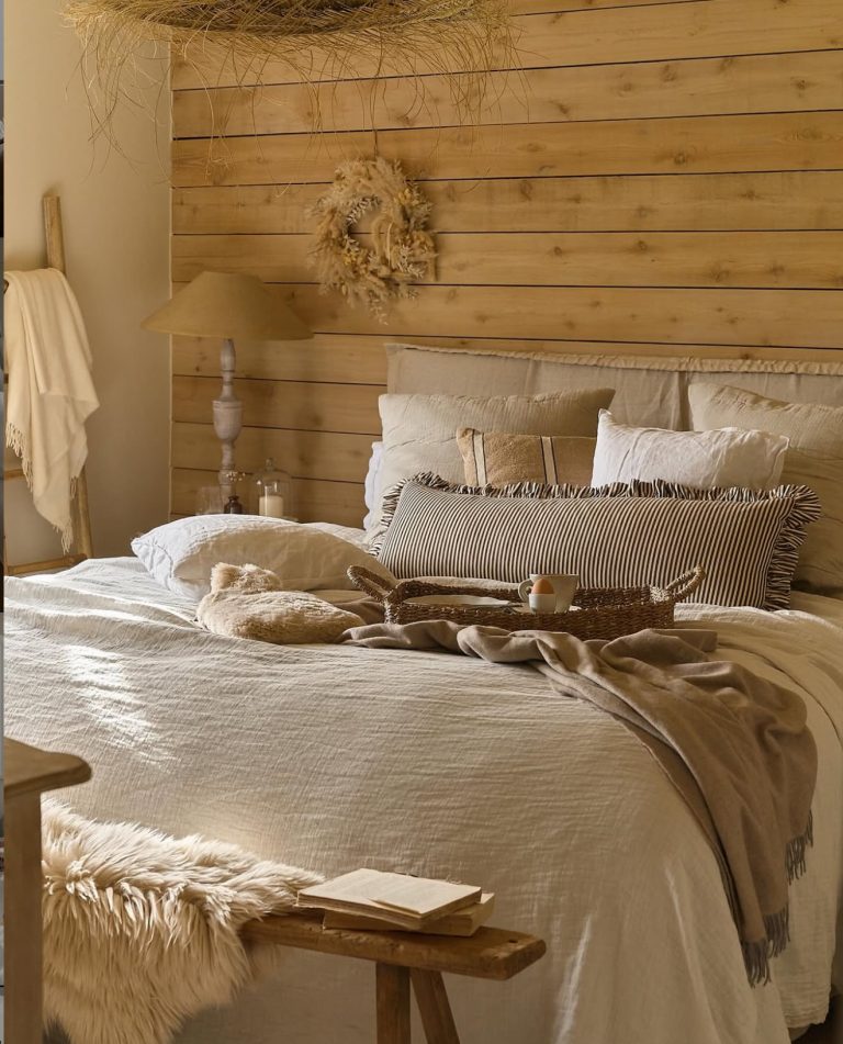 30 Rustic Bedroom Ideas 2025 That Are Cozy, Romantic, and Perfect for ...