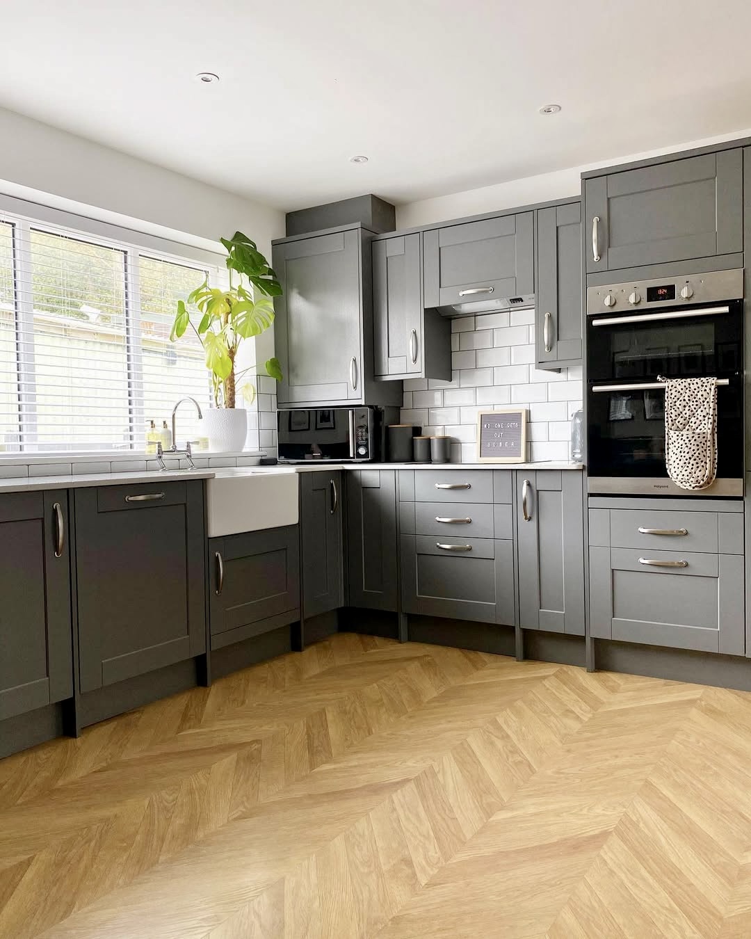 35 Grey Kitchen Ideas 2025 That Prove Gray Is the Most Stylish Color ...