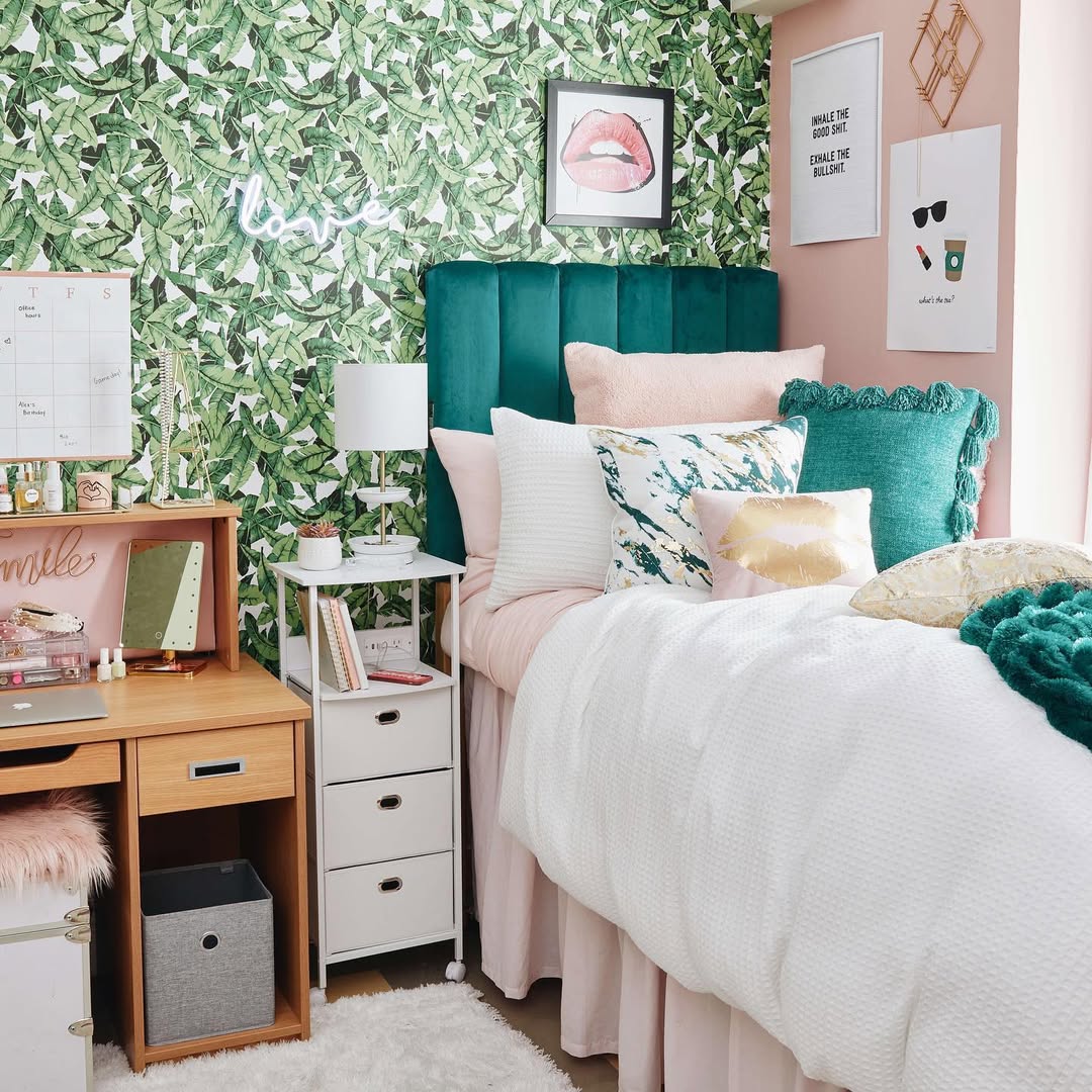 35 Dorm Room Inspiration 2025 Ideas That Redefine College Aesthetic and ...