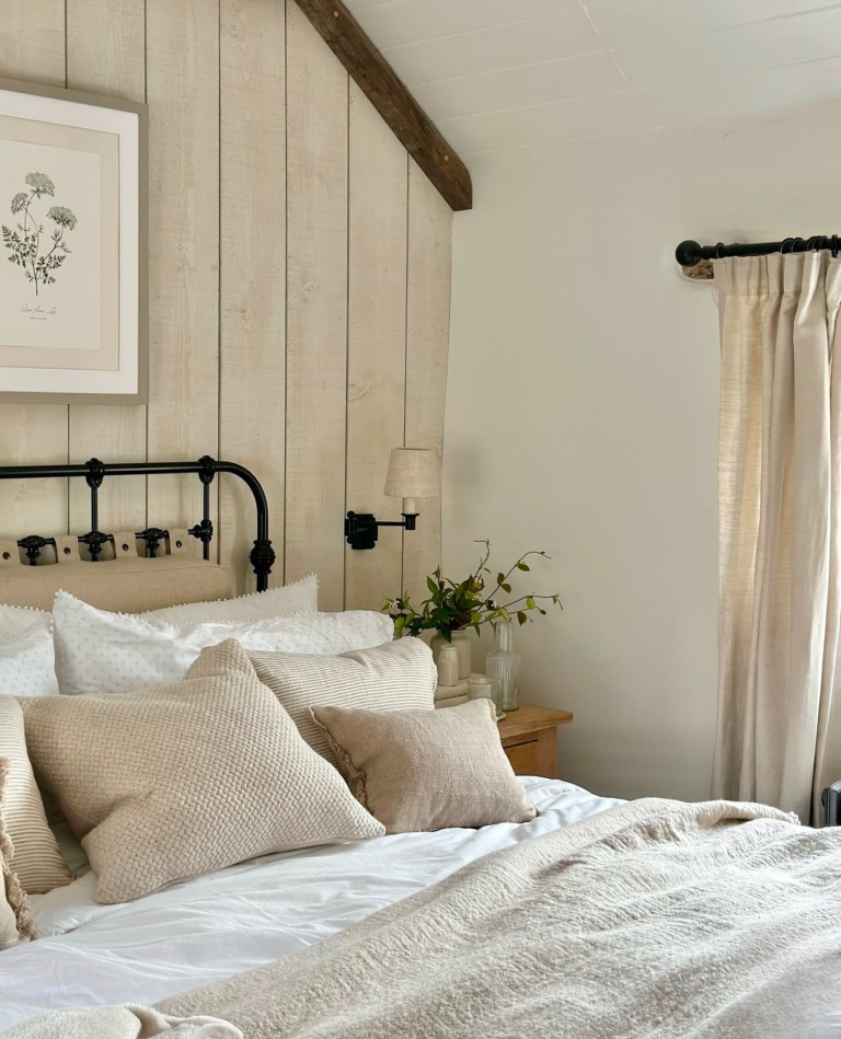 30 Rustic Bedroom Ideas 2025 That Are Cozy, Romantic, and Perfect for ...