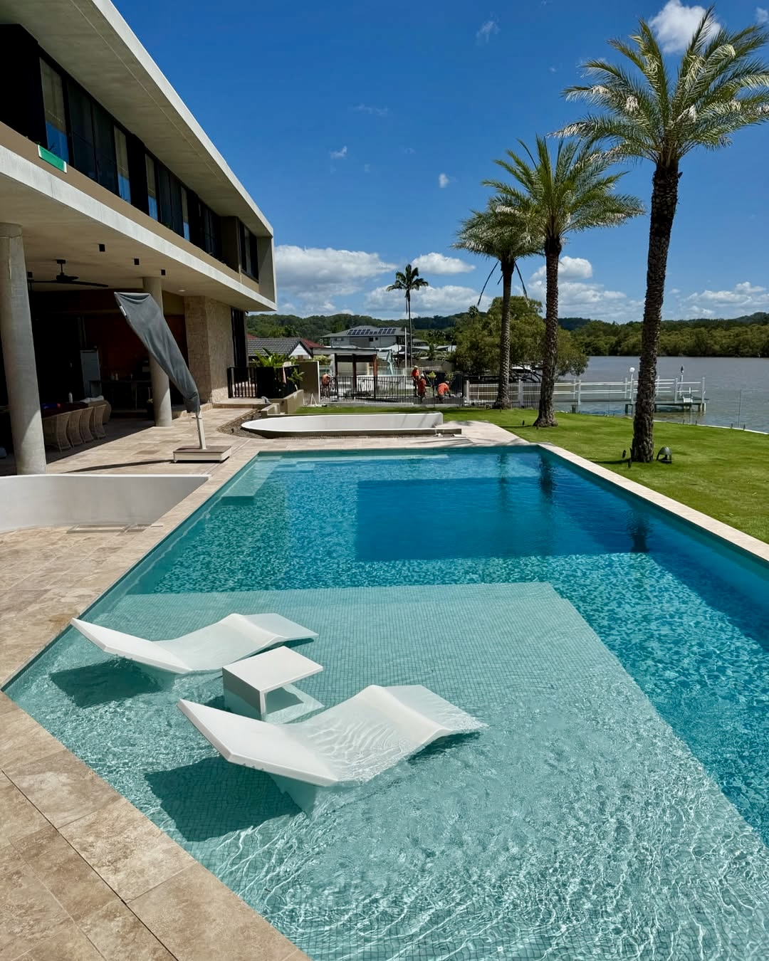 30 Pool Designs 2025 That Will Instantly Elevate Your Backyard Into a ...