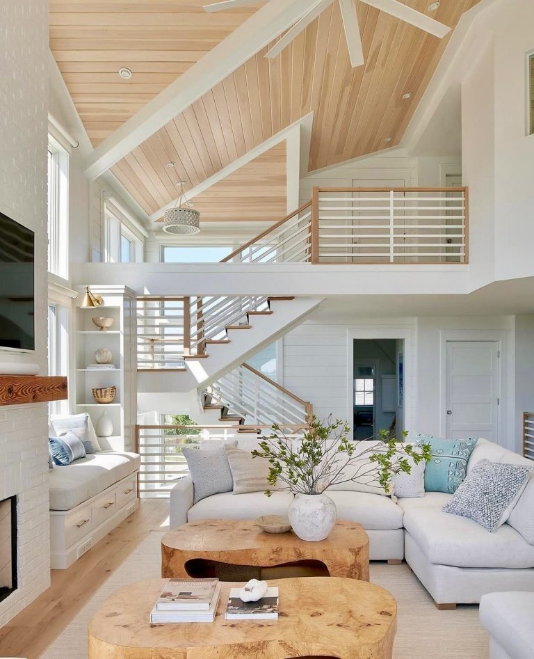 30 Beach House Decor 2025 Ideas That Redefine Coastal Style with Rustic ...