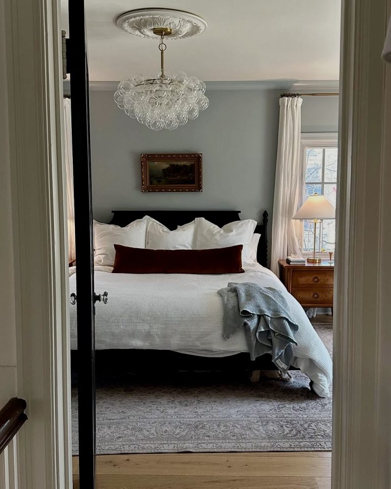 35 Bedroom Color Schemes 2025 That Are Perfect for Couples, Guests ...