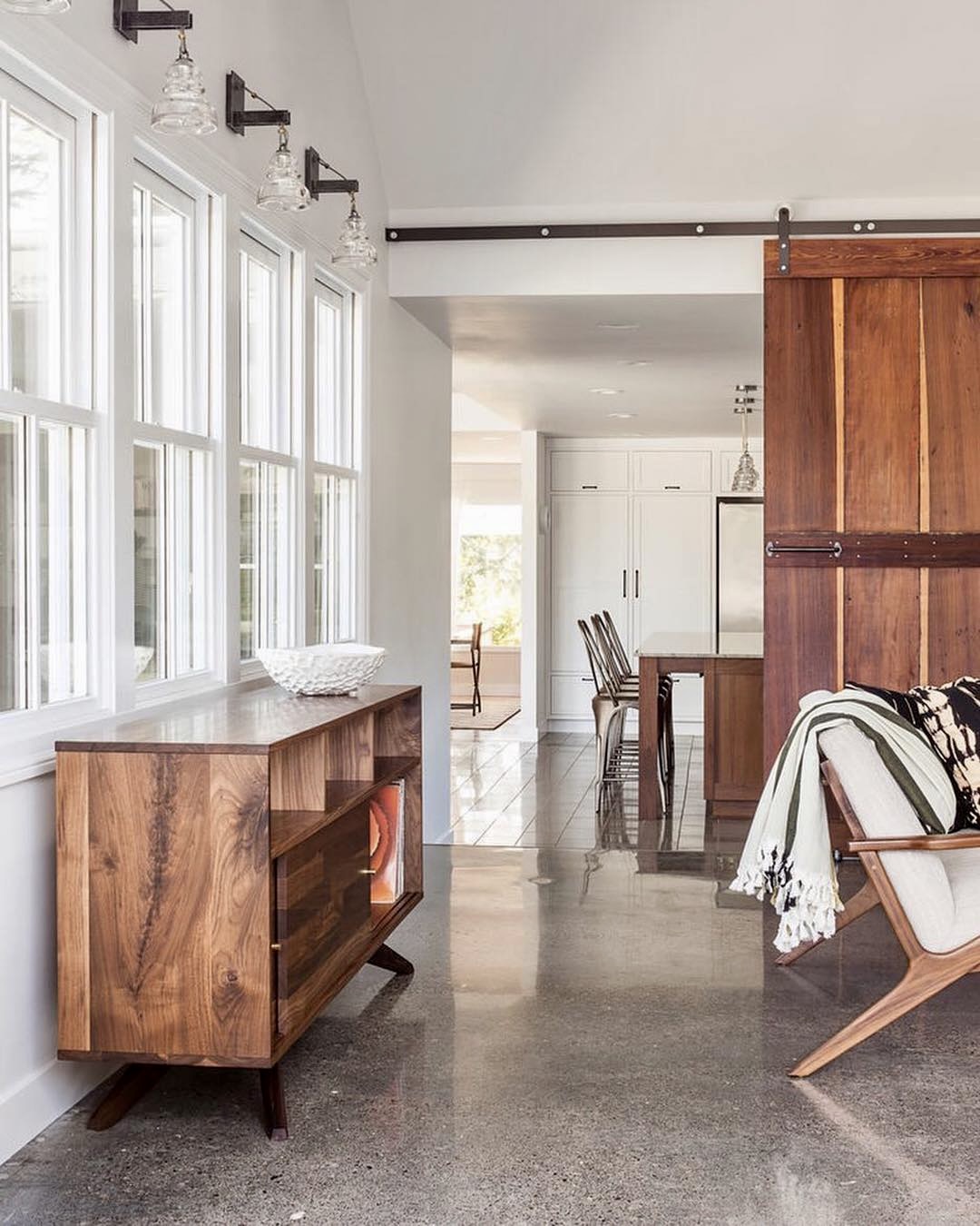 30 Concrete Floors in House 2025 That Prove Cement Is the Chicest Trend ...