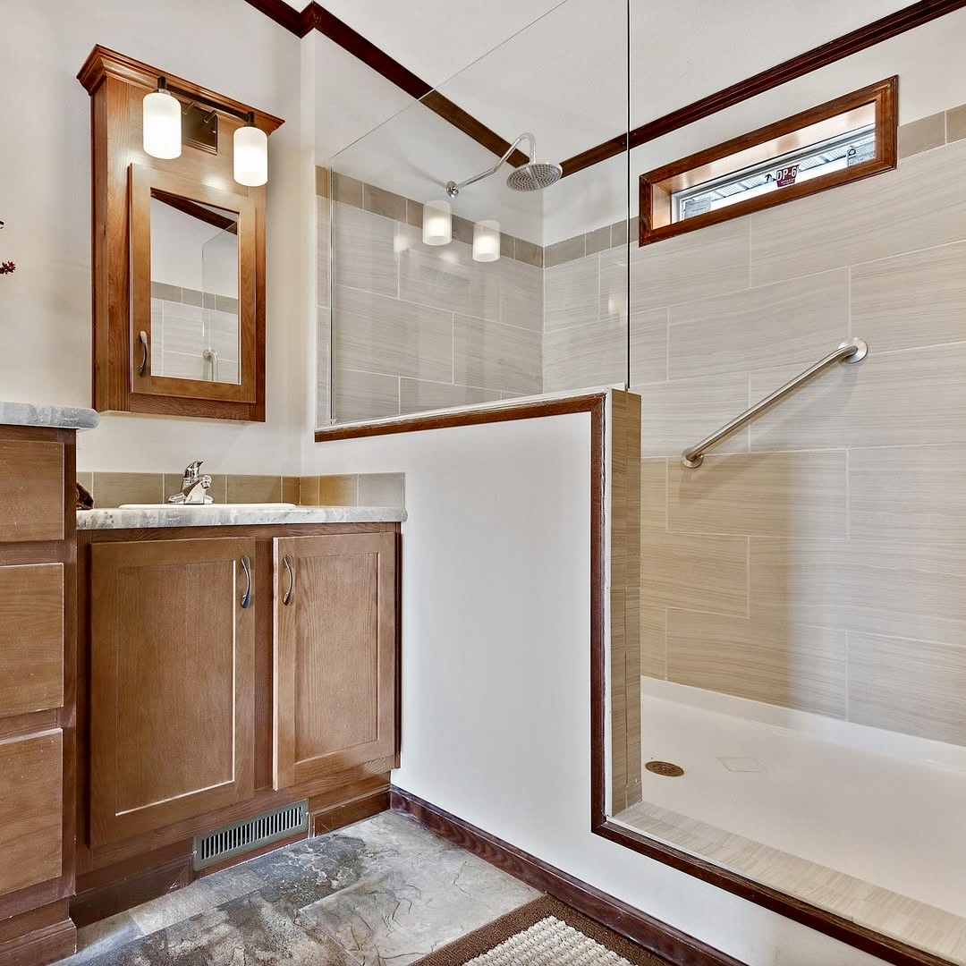 30 Half Wall Shower Ideas 2025 That Will Transform Your Bathroom—From ...