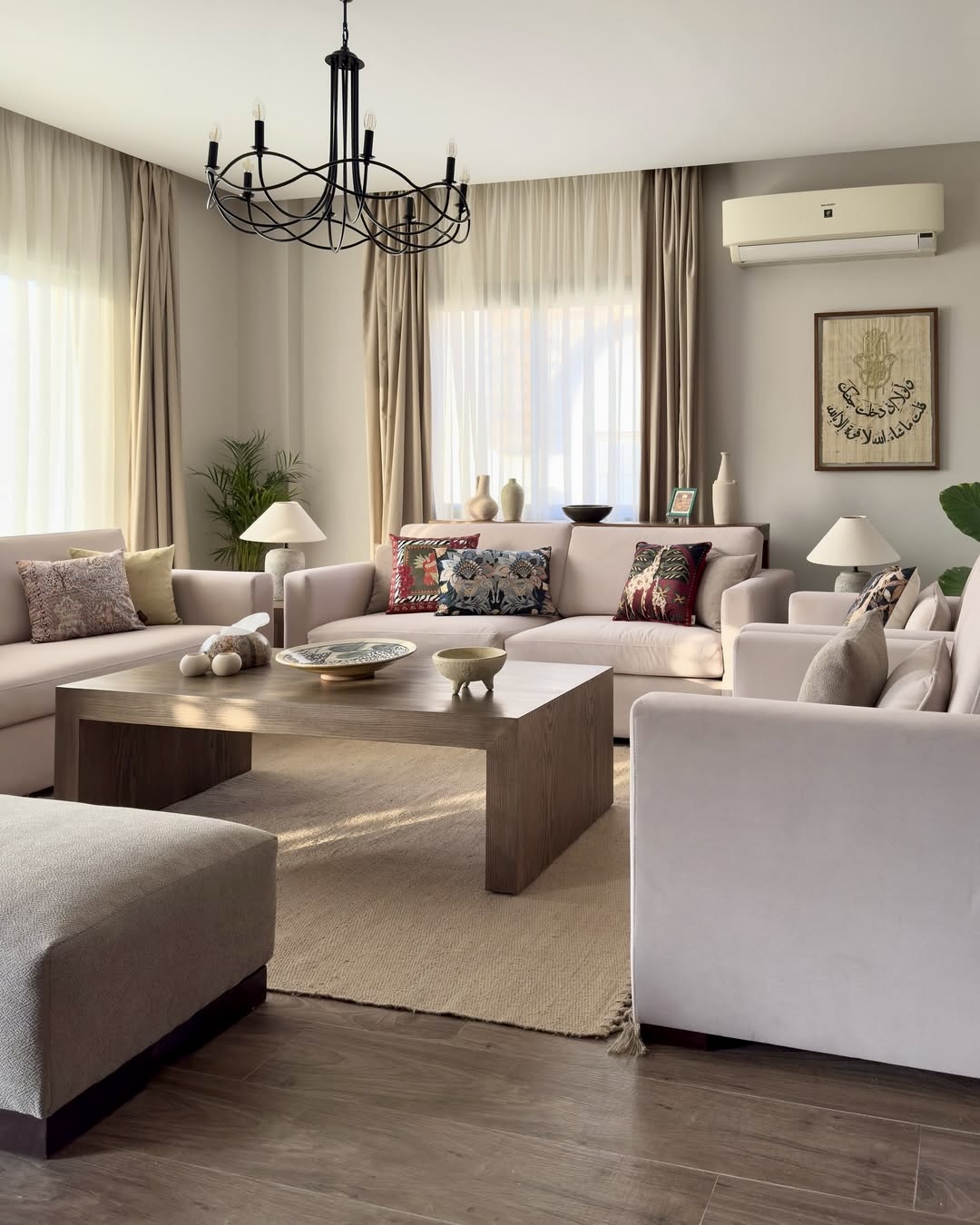 30 Living Room Color Schemes 2025 That Will Instantly Refresh Your ...